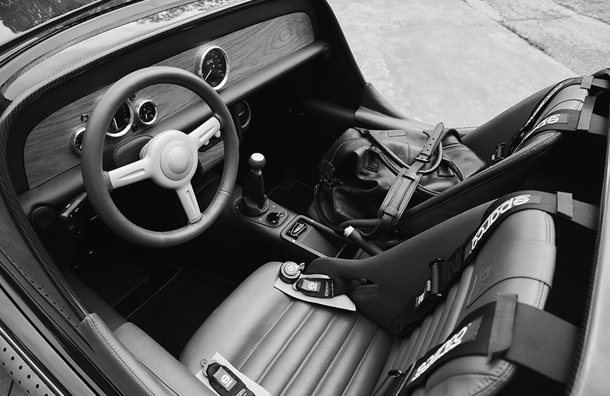 SP40 BY ICONIC AUTO SPORTS